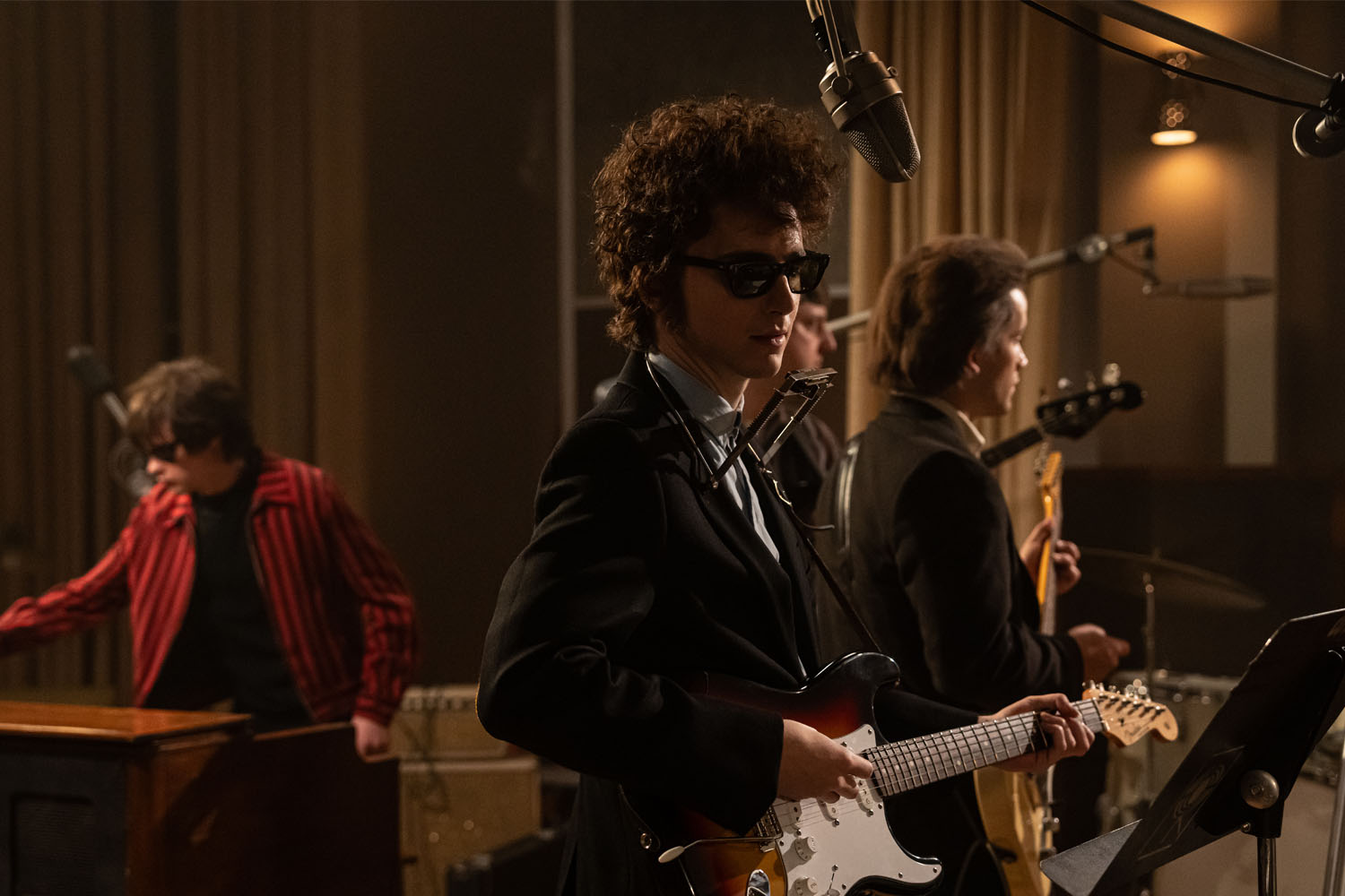 Recreating the Raw Energy and Emotional Depth of Bob Dylan’s Iconic ...