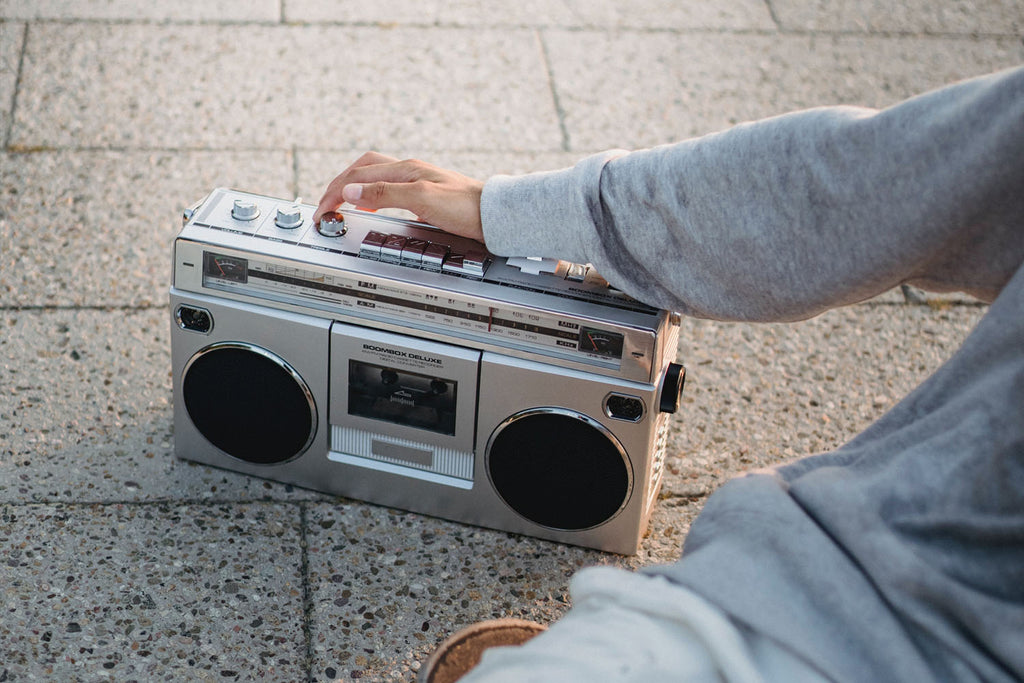 Catchy Song Stuck? This Is What Causes Earworms | Sound of Life ...